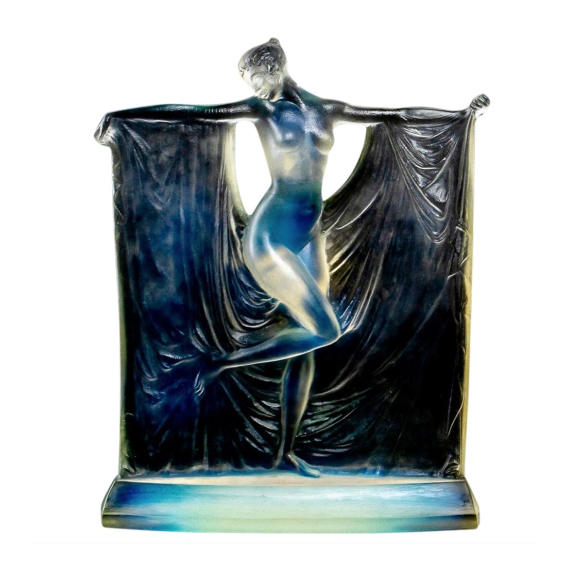 1925 Ren Lalique Statuette Suzanne Ref 89815 1925 Ren Lalique Statuette Suzanne Ref 89815