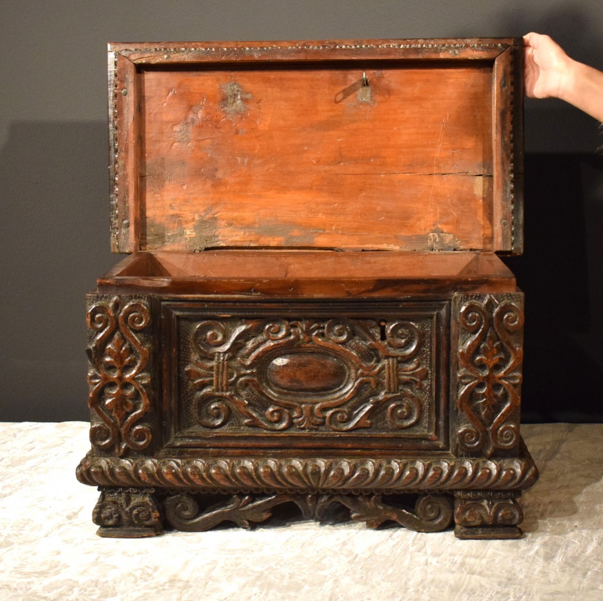 Small carved chest of the Italian Renaissance - Lombardy 16th century ...