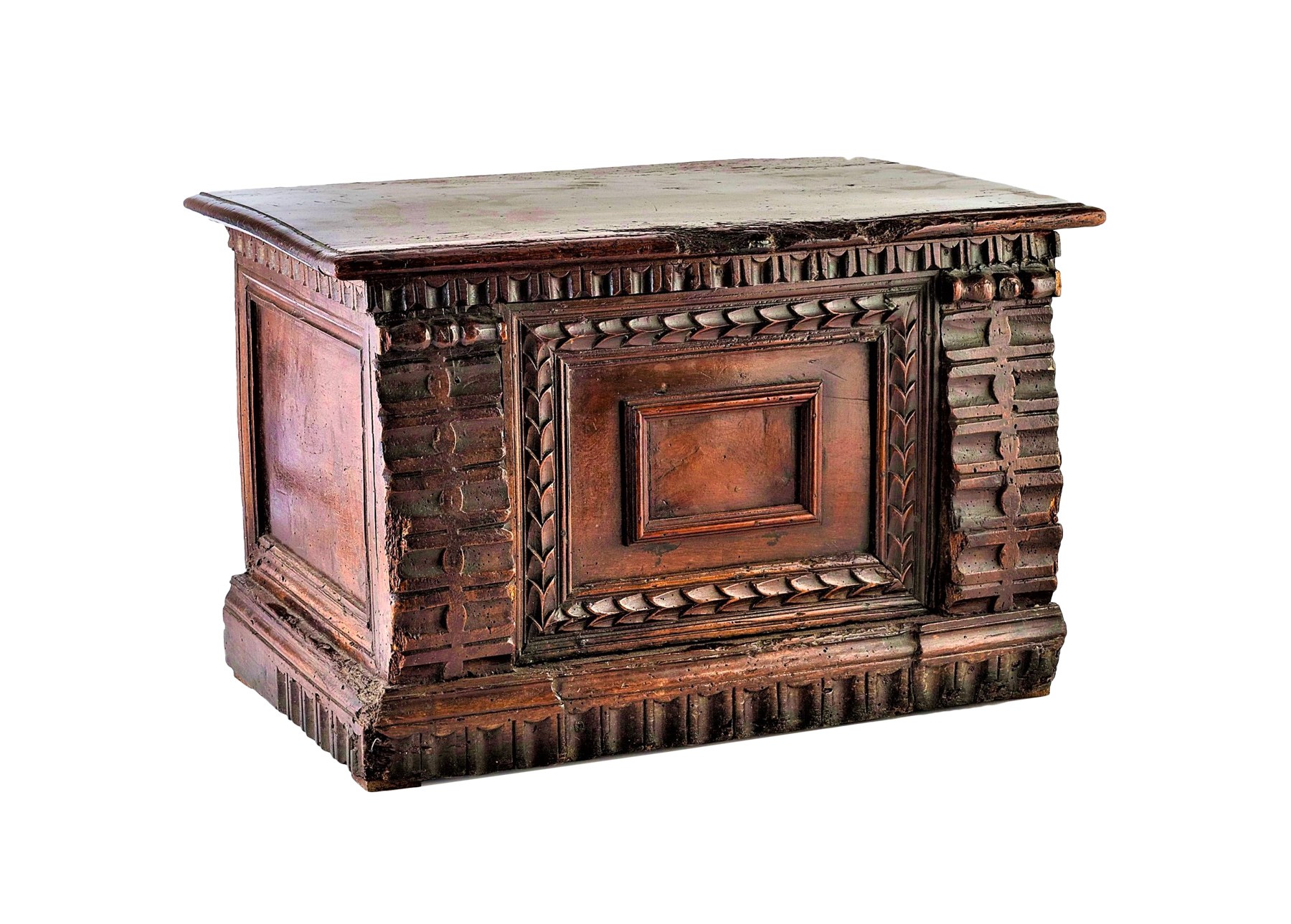 Italian Renaissance Small walnut chest, end of tehe 16th century - Ref ...