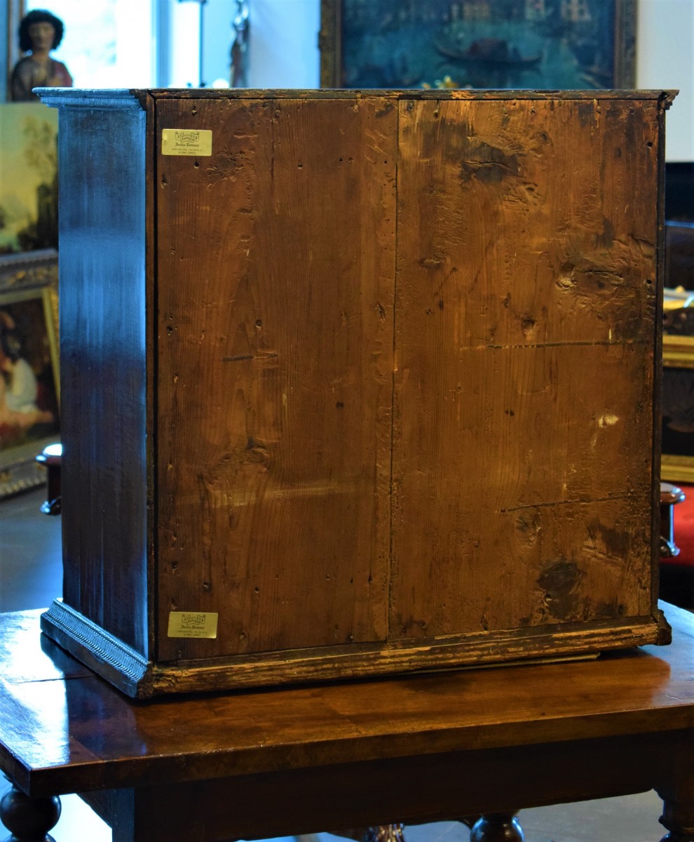 Cabinet of the Italian Renaissance - Ref.83012